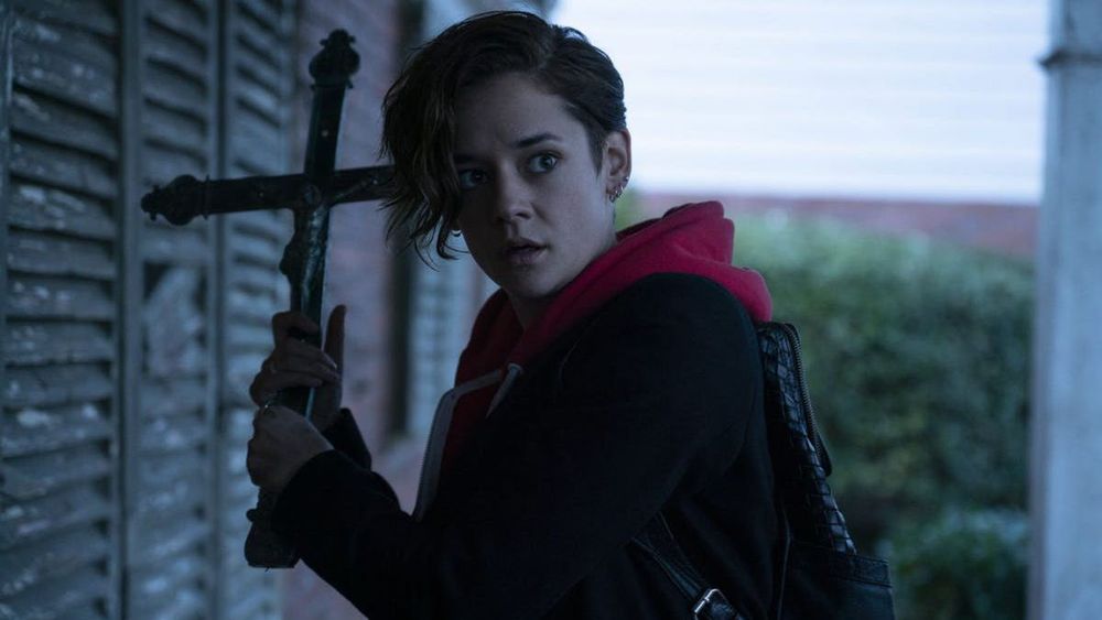 12 Best French TV Shows on Netflix to Learn French