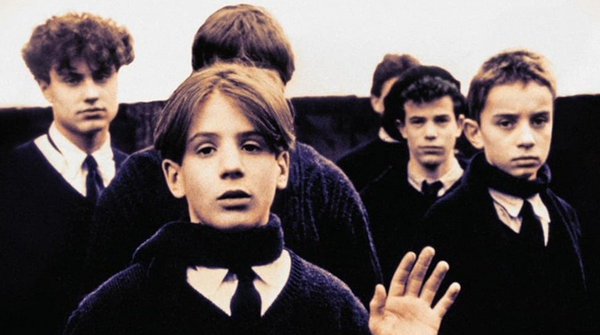 The 9 Best French Movies on HBO Max [Must-Watch]