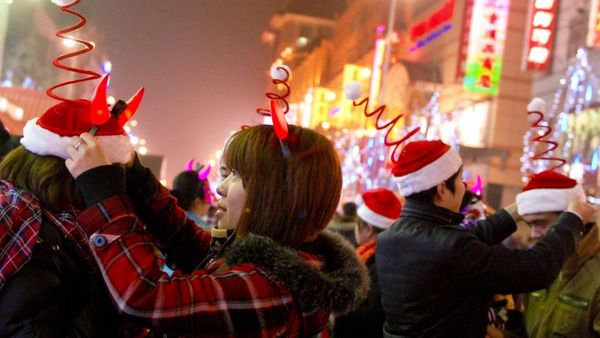 Christmas In China: How To Say Merry Christmas In Chinese